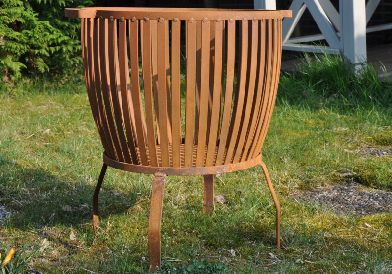 Feuerkorb Globus Rost