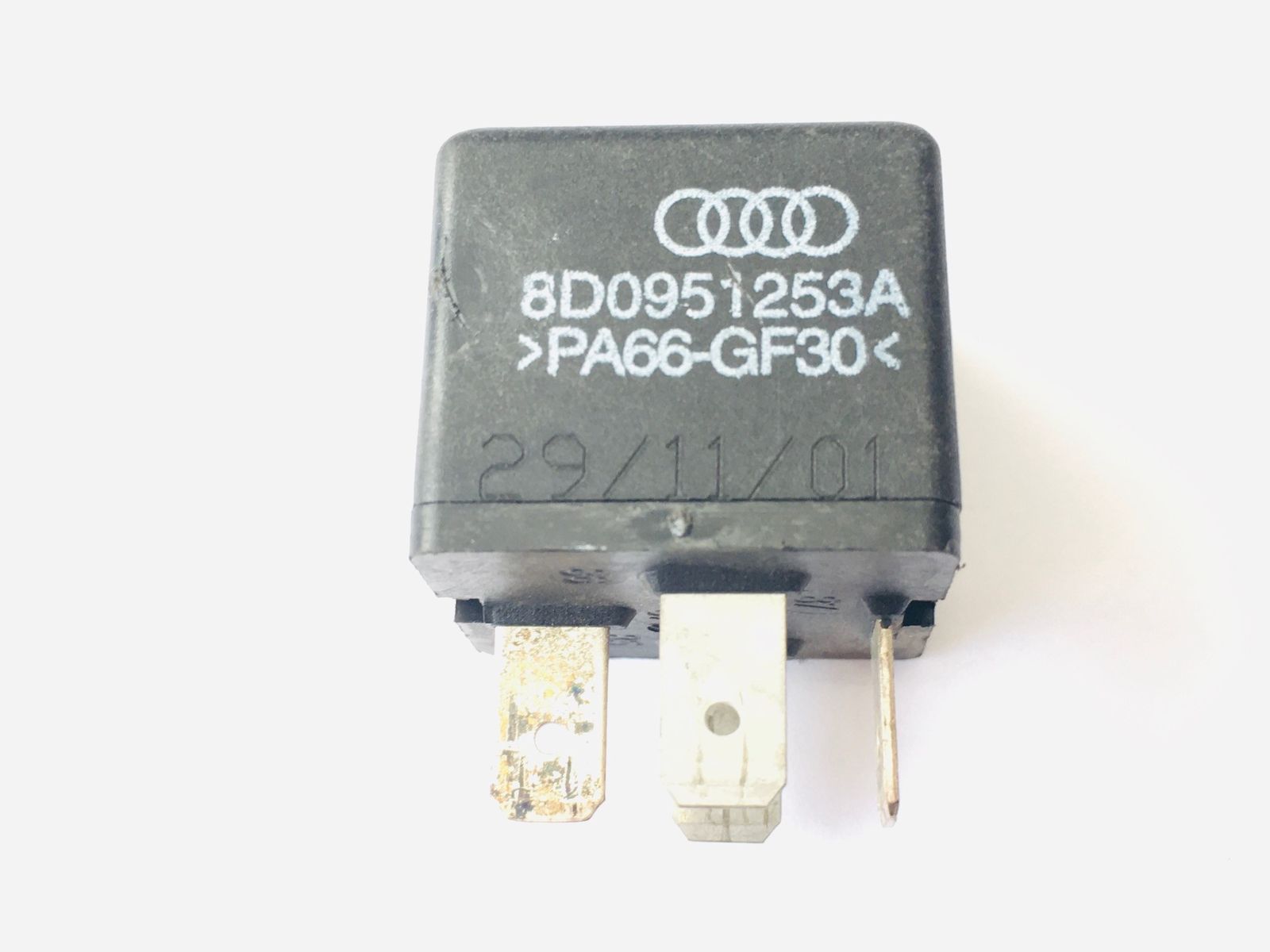 8D0951253A 1x Relais 373 Arbeitskontaktrelais 12V 40A VW Audi Seat ...