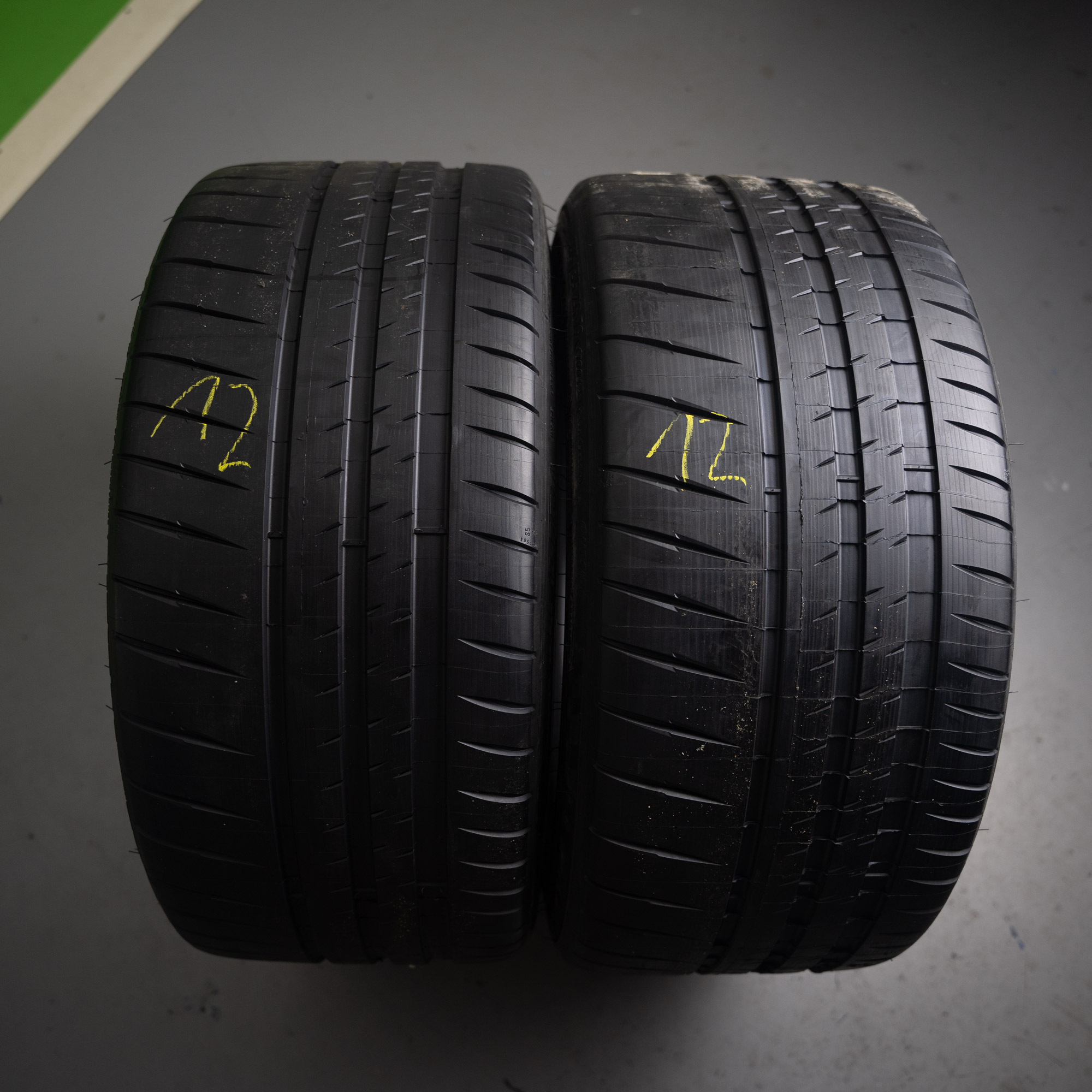 2x Michelin Pilot Sport Cup 2 MO sommerdæk 275/35 R19 100Y DOT 0319 5.5mm