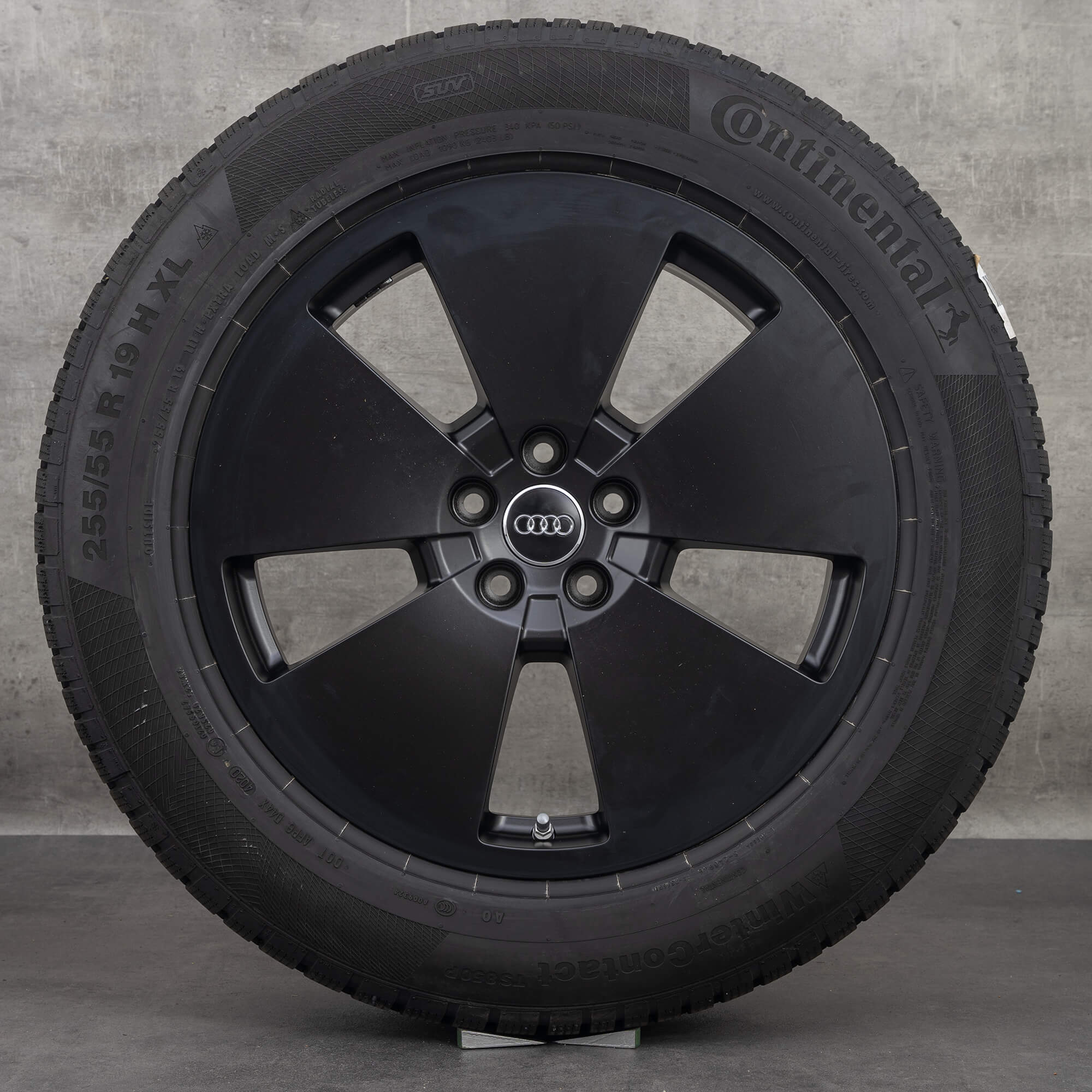 Audi 19 inch rims e-tron 4KE GE Aero Design alloy rims winter tires winter