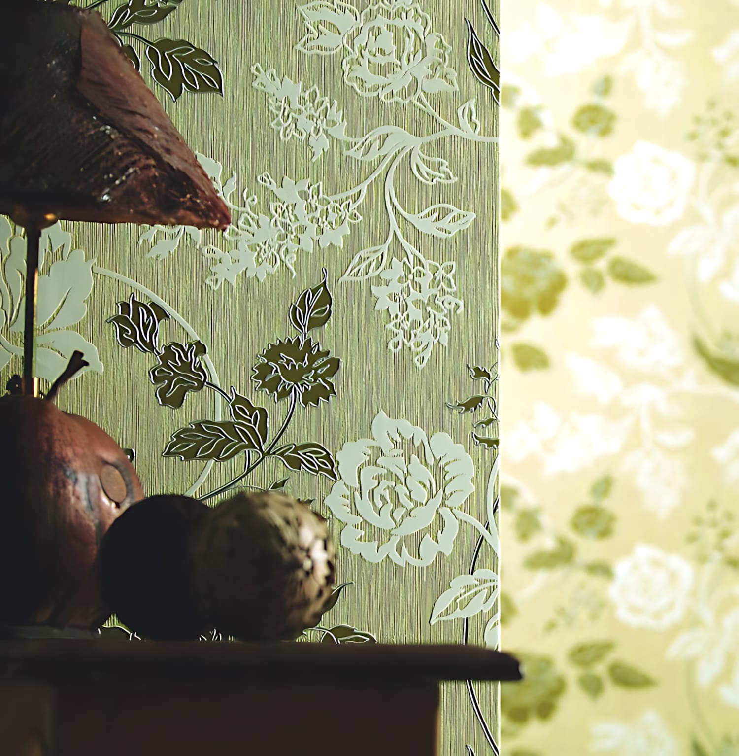 Groene Rozen Behang