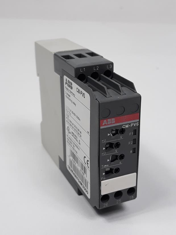 ABB Überwachungsrelais 1SVR430794R3300 CM-PVS 3x300-500VAC 300-380V ...