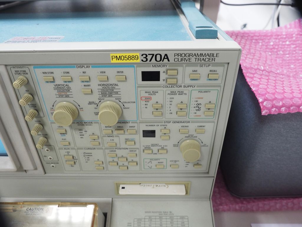 Tektronix Programmable Curve Tracer 370a Incl Extensive Accessories