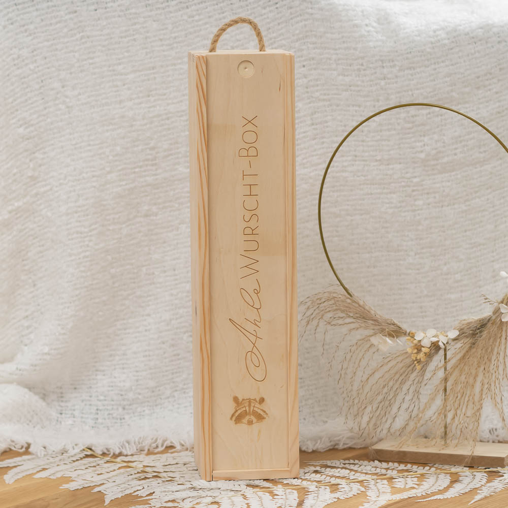 Geschenkbox aus Holz mit Gravur für AHLE WURSCHT | meinkerzenshop.de